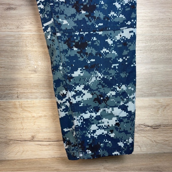 U.S. Navy | Pants | Us Navy Blue Digital Camo Cargo Military Pants ...